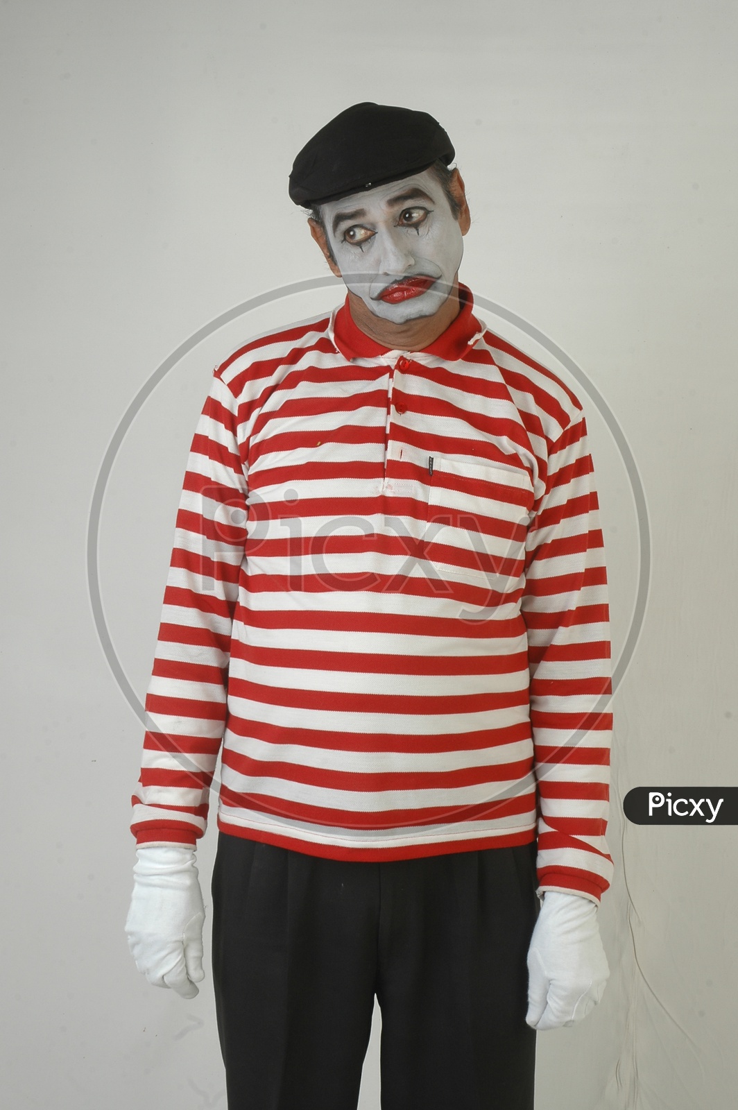 Image of Mime Artist With Expressions-UR935520-Picxy