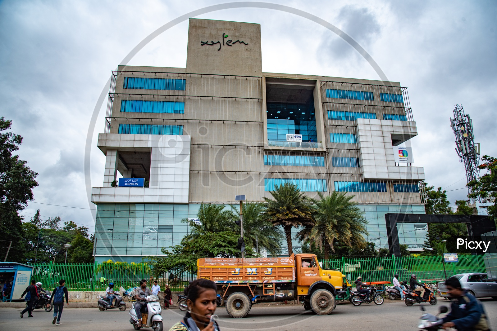 Image of Xylem Inc corporate office, Manayata Tech Park-LZ693621-Picxy