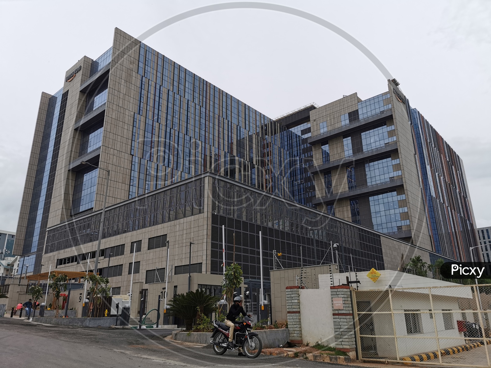 Image of Amazon Hyderabad Campus Building-IW547602-Picxy
