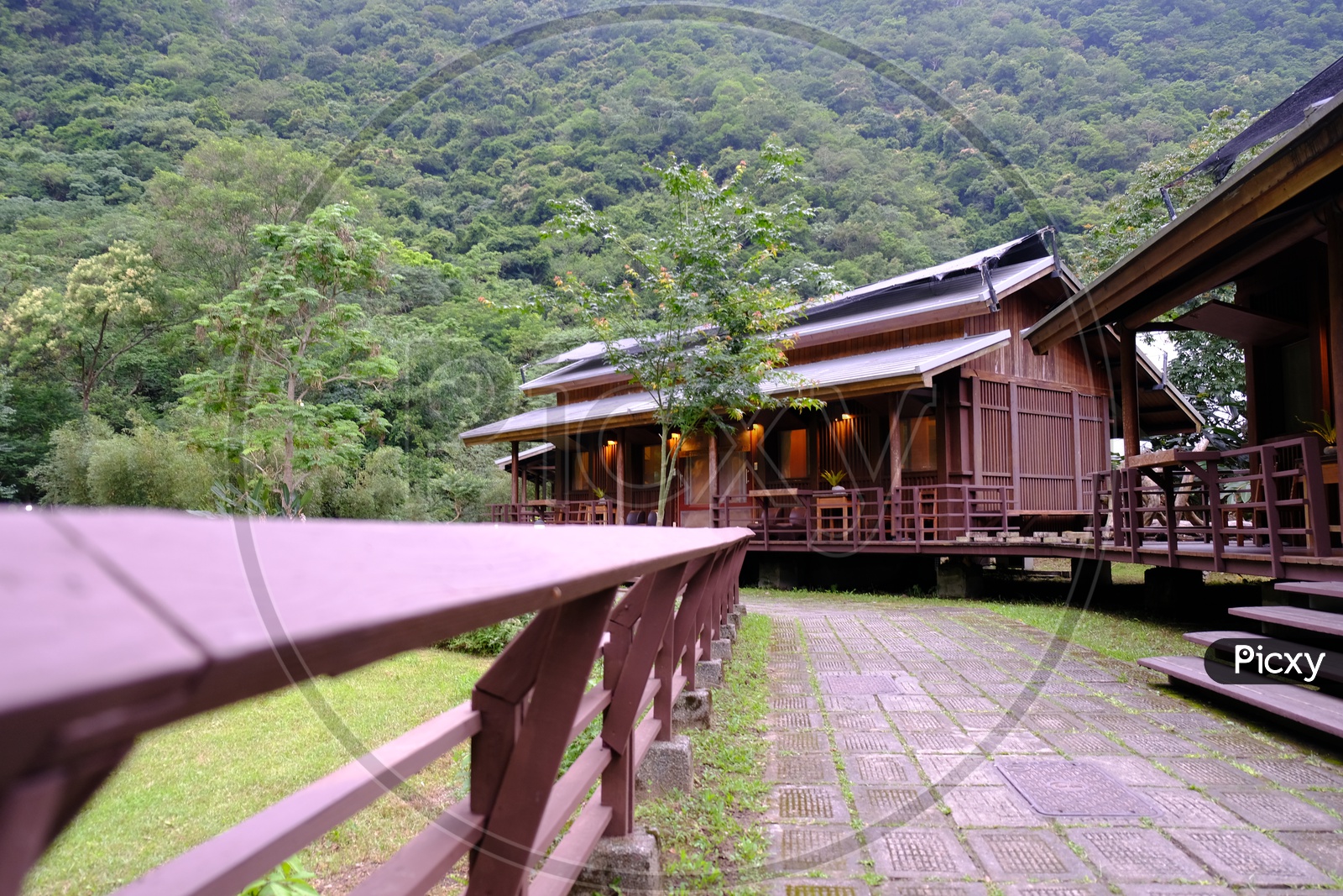Image of Taroko Village Hotel-AT985195-Picxy
