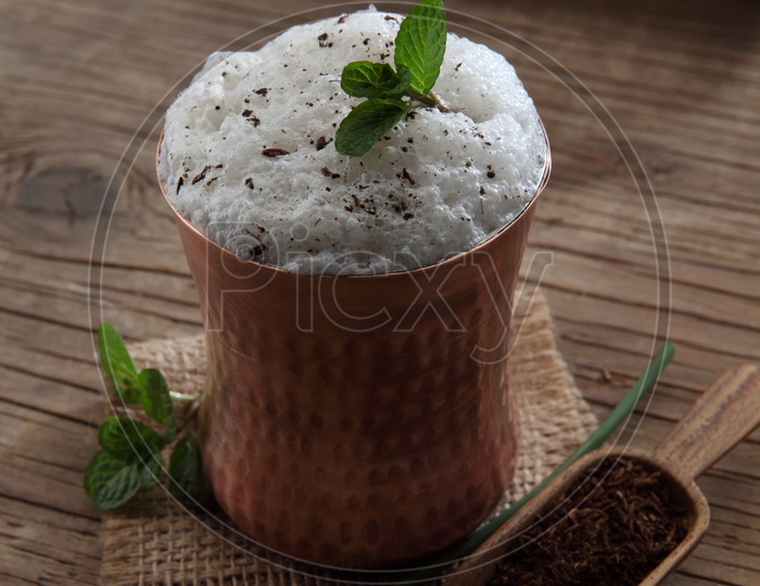 Image of Matkha Lassi or Lassi Served in Clay Pot in Howrah-LU256320-Picxy