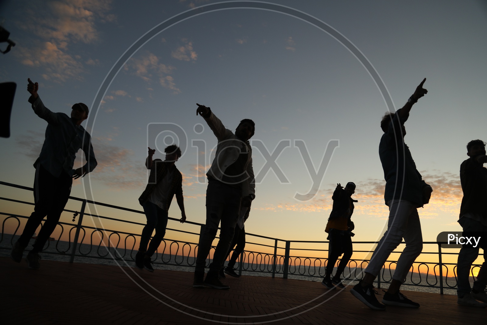 Image of Krishnarjuna Yudham Movie Song Making Scenes-VG215854-Picxy