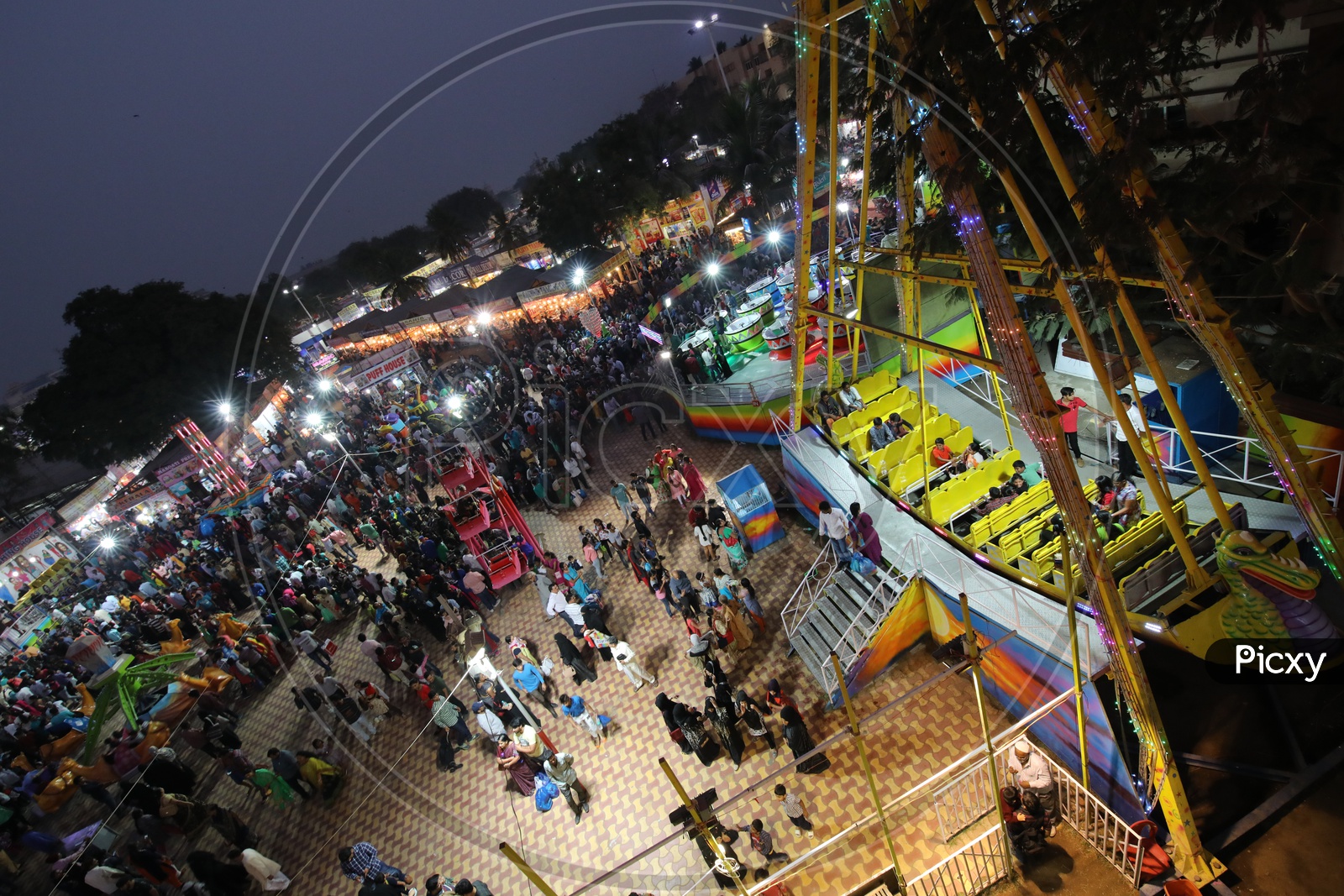 Image of Exhibition Fair Busy With Visitors-LS993075-Picxy