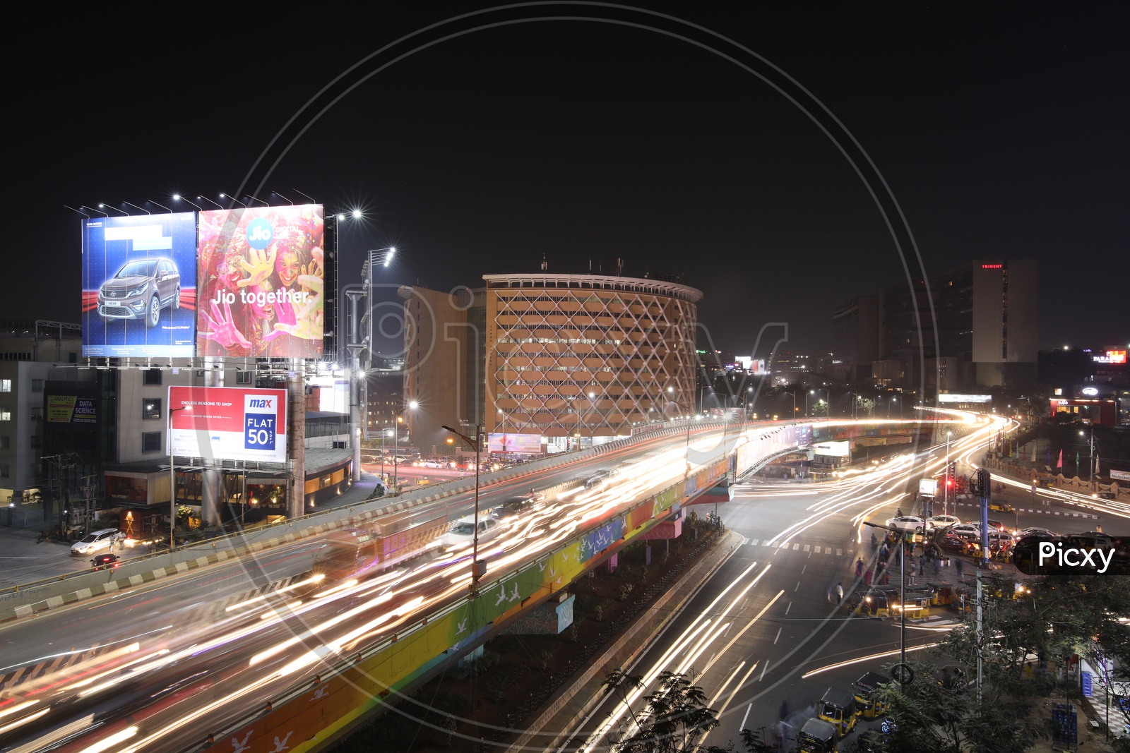 Image of Long Exposure Shot Of Fast Moving Vehicles On Flyover roads ...