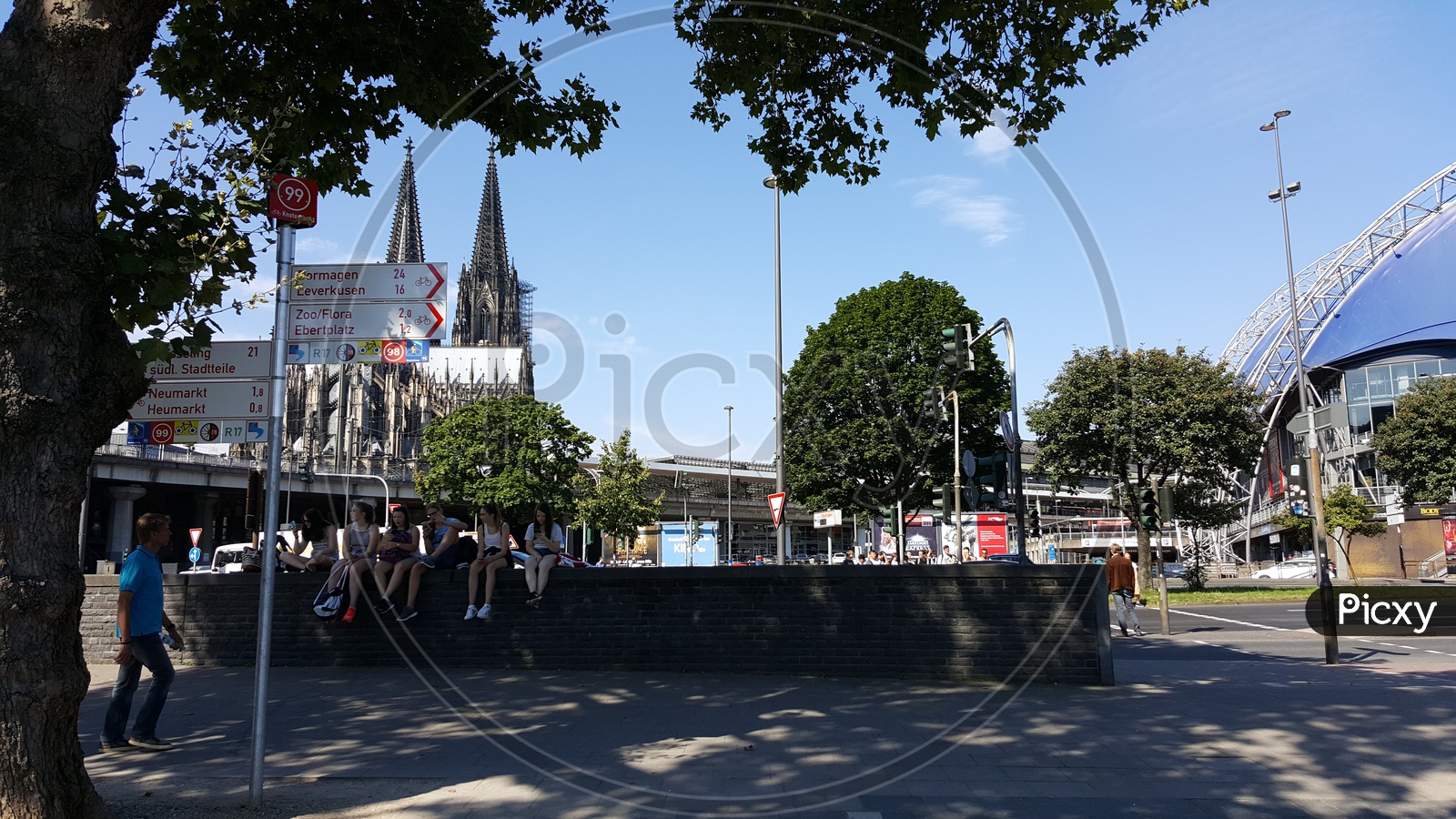 Image of Cologne Cathedral, view from river side-QQ541102-Picxy