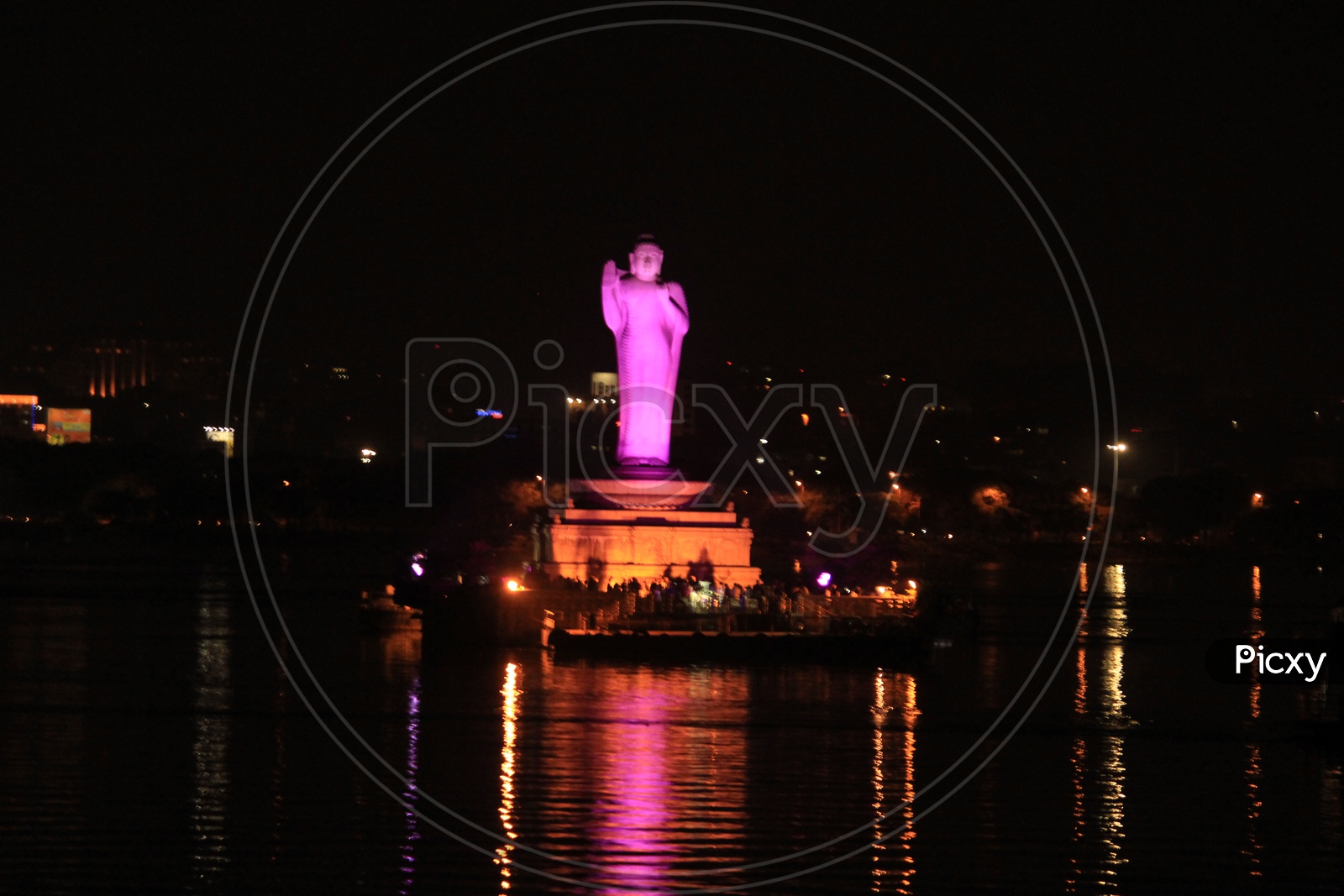 Image of Buddha Statue in Hussain Sagar Lake At Tank Bund-LE356941-Picxy