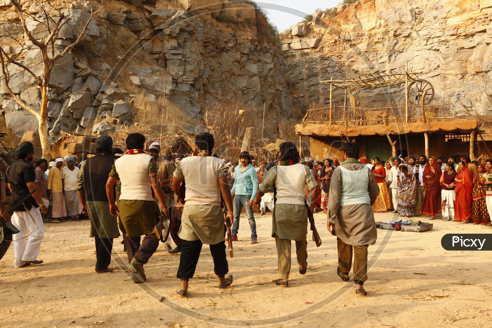 Image of Movie Fight Scene With Goons-YA186371-Picxy