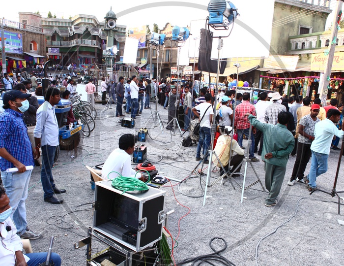 Image of Movie Shooting Spot With Jimmy Camera And Trolley-HD660575-Picxy