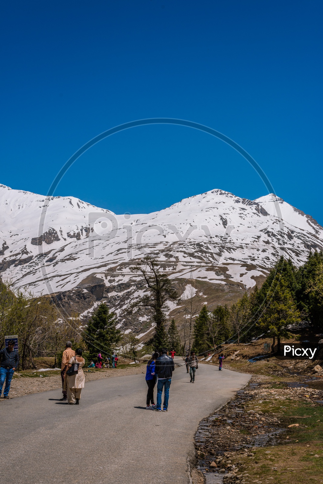 Image of Tourists taking pictures at Gulaba View Point-TG227120-Picxy