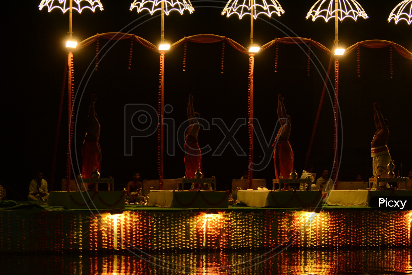 Image of Priests Performing Godavari Harathi or Aarthi At Pushkar Ghat ...