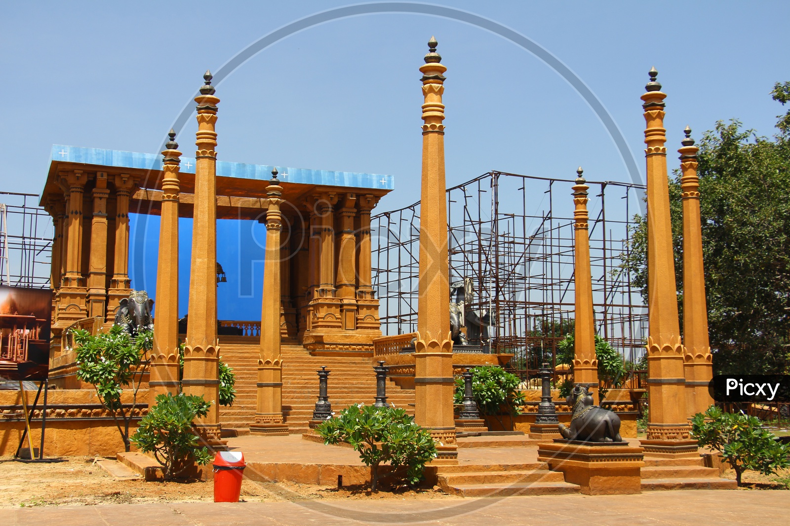 Image of Bahubali Movie Mahishmati Kingdom Sets In Ramoji Film City ...