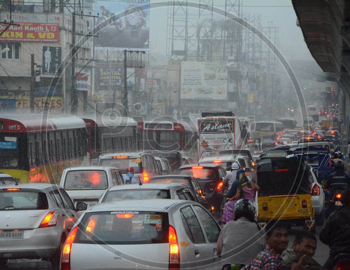 Image of Traffic Jams Due to Heavy Rainfall in Hyderabad Roads-EL087829 ...