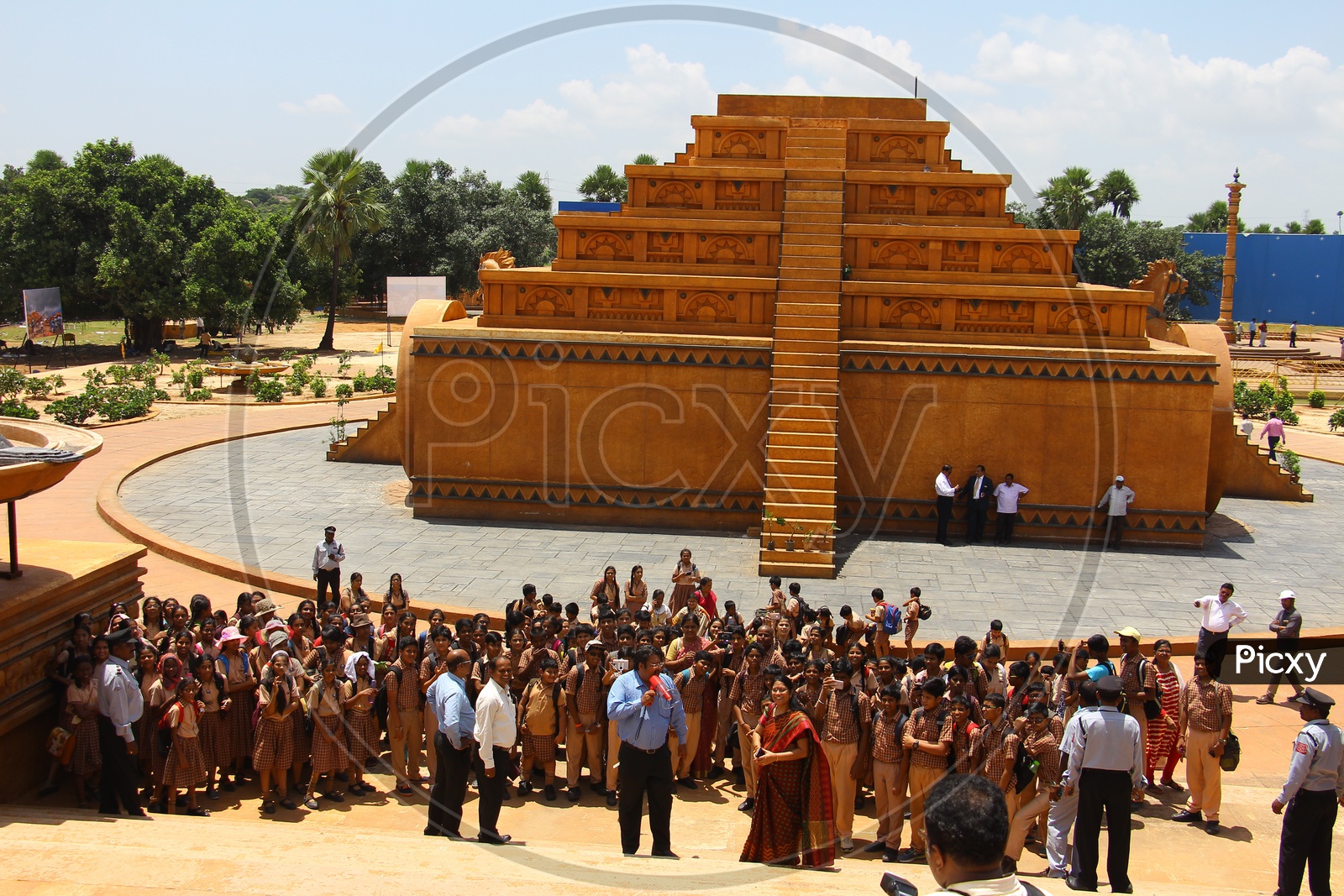 Image of School Students As a Excursion to Bahubali Movie Mahismathi ...