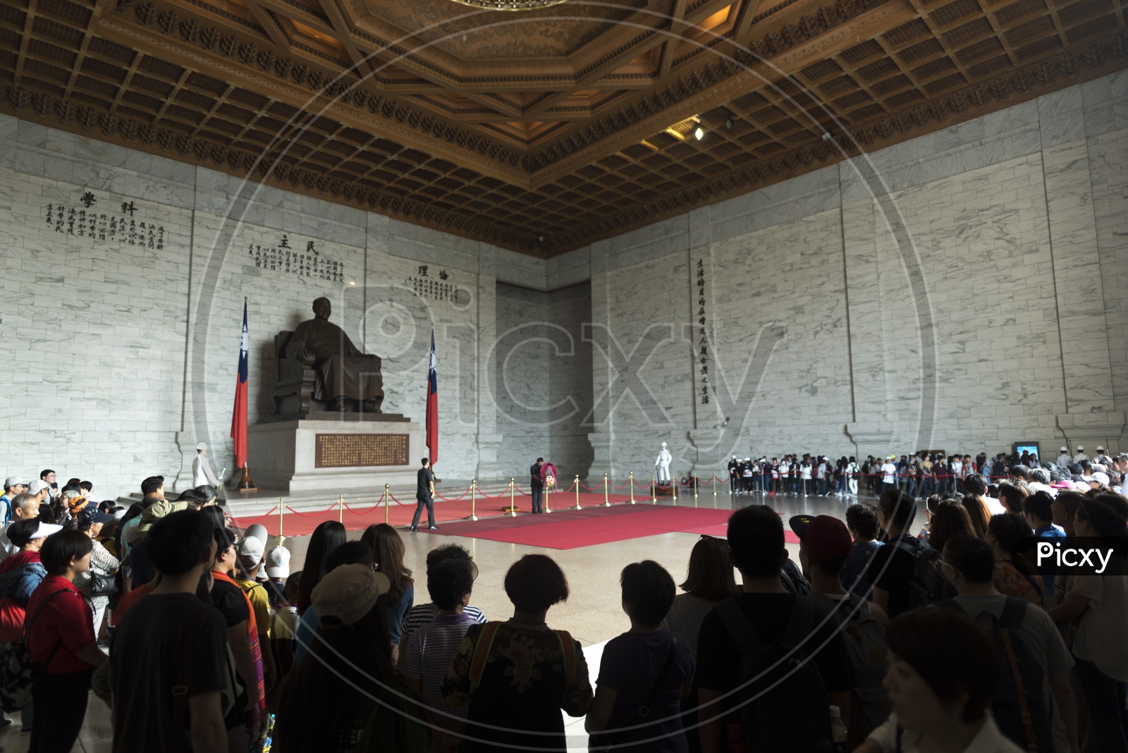 Image of Tourists In Chiang Kai-Shek Memorial Hall In National Palace ...