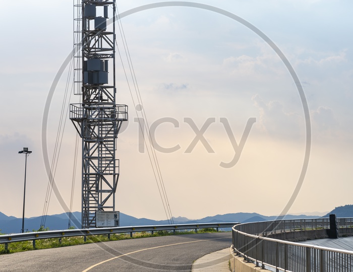 Image of Modern communication transmission towers-GE308422-Picxy