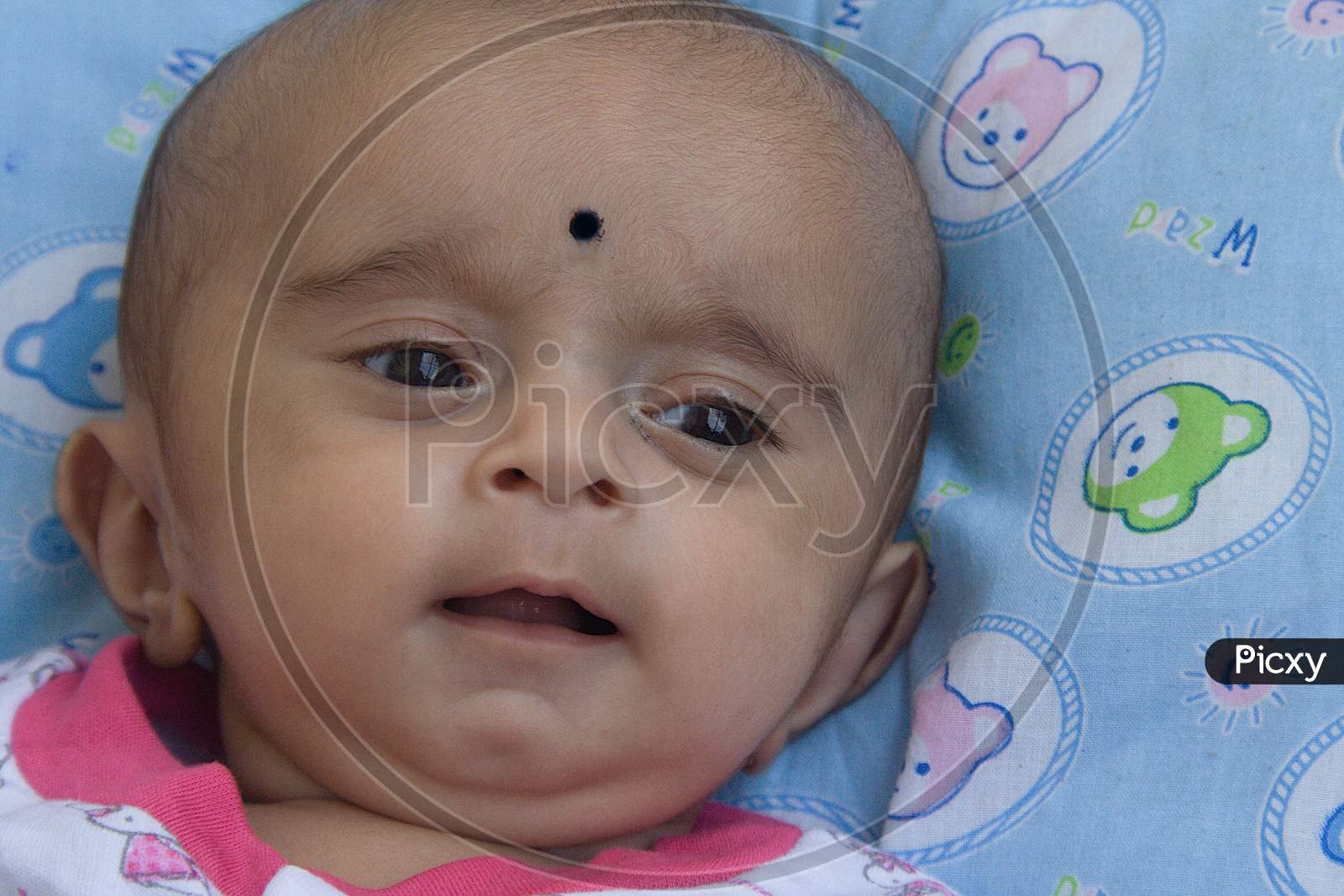 Image of Innocent Look Of Baby-OJ326524-Picxy