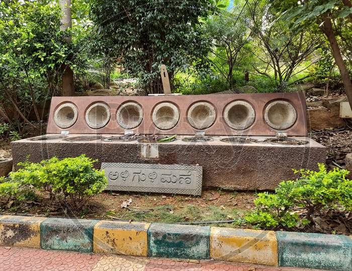 Image of Huge Rock Or Stone Ali Guli Mane Or Pallanguzhi Strategy Board ...