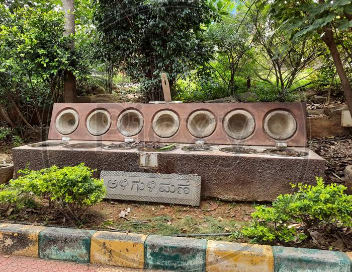 Image of Huge Rock Or Stone Ali Guli Mane Or Pallanguzhi Strategy Board ...