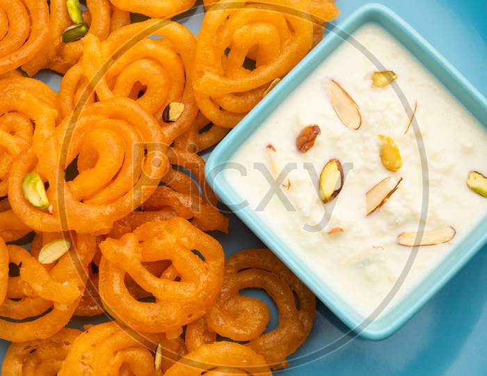 Image of Rabri Jalebi Or Imarati With Rabdi Made From Condensing Milk ...