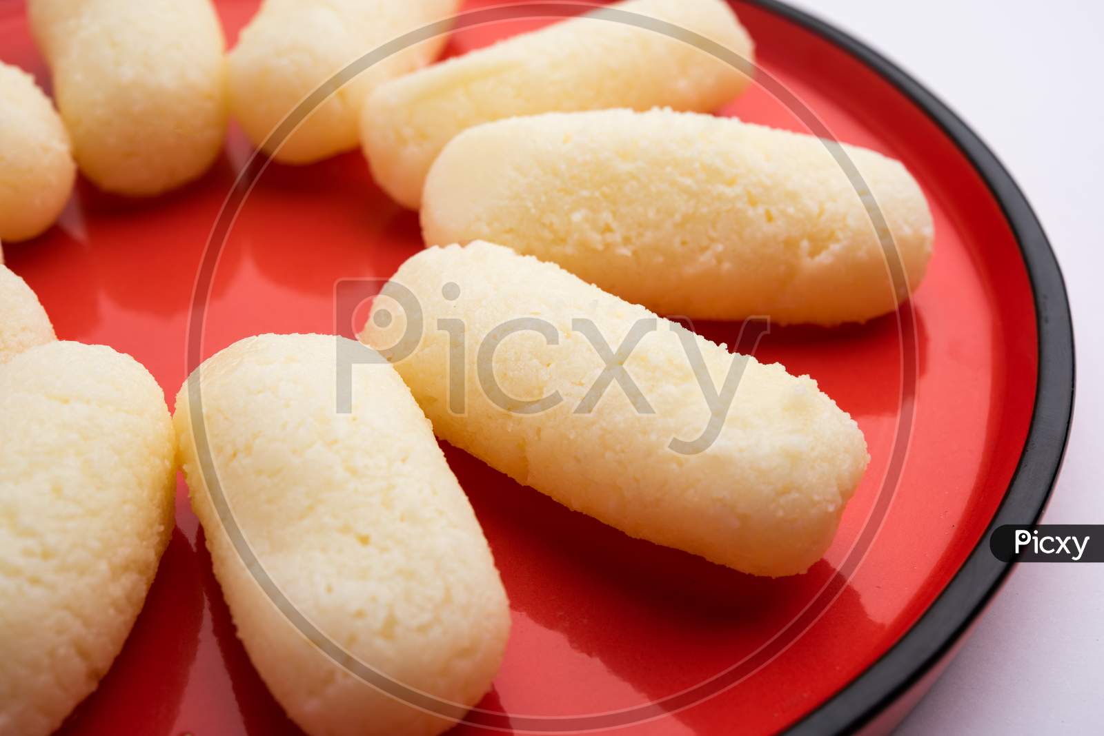 Image of Cham Cham Is A Bengali Sweet Made By Curdling Milk And Then Shaping The Coagulated ...