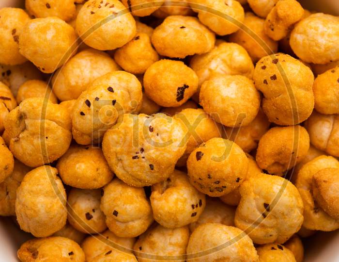 Image of Roasted Phool Makhana Or Crispy Masala Lotus Pops Seed Served ...