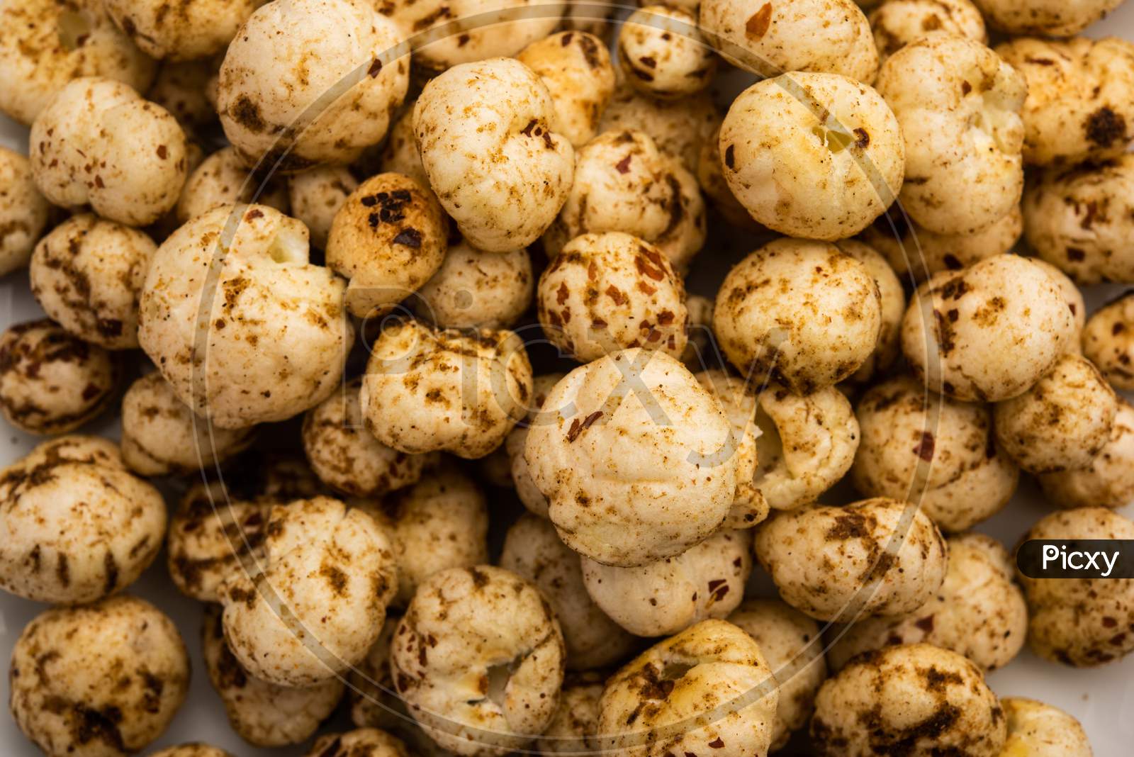 Image of Roasted Phool Makhana Or Crispy Masala Lotus Pops Seed Served ...