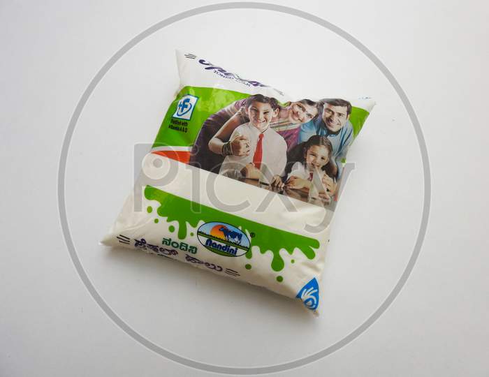 Image of Closeup Of Green Color Kmf'S Nandini Special Toned Milk Pack ...