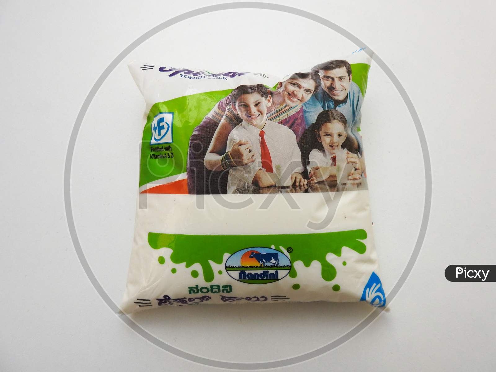 Image of Closeup Of Green Color Kmf'S Nandini Special Toned Milk Pack ...