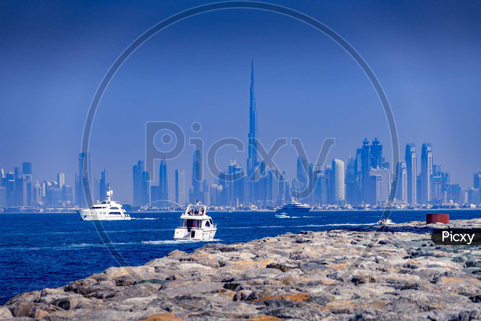 Image of Dubais Skyscrapers And Ships From Palm Jumera-TI493495-Picxy