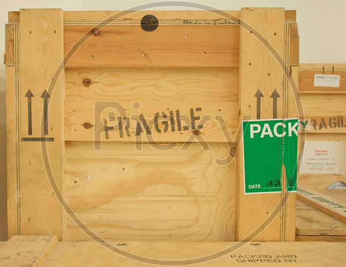 Image of Fragile Wooden Box-FX352310-Picxy