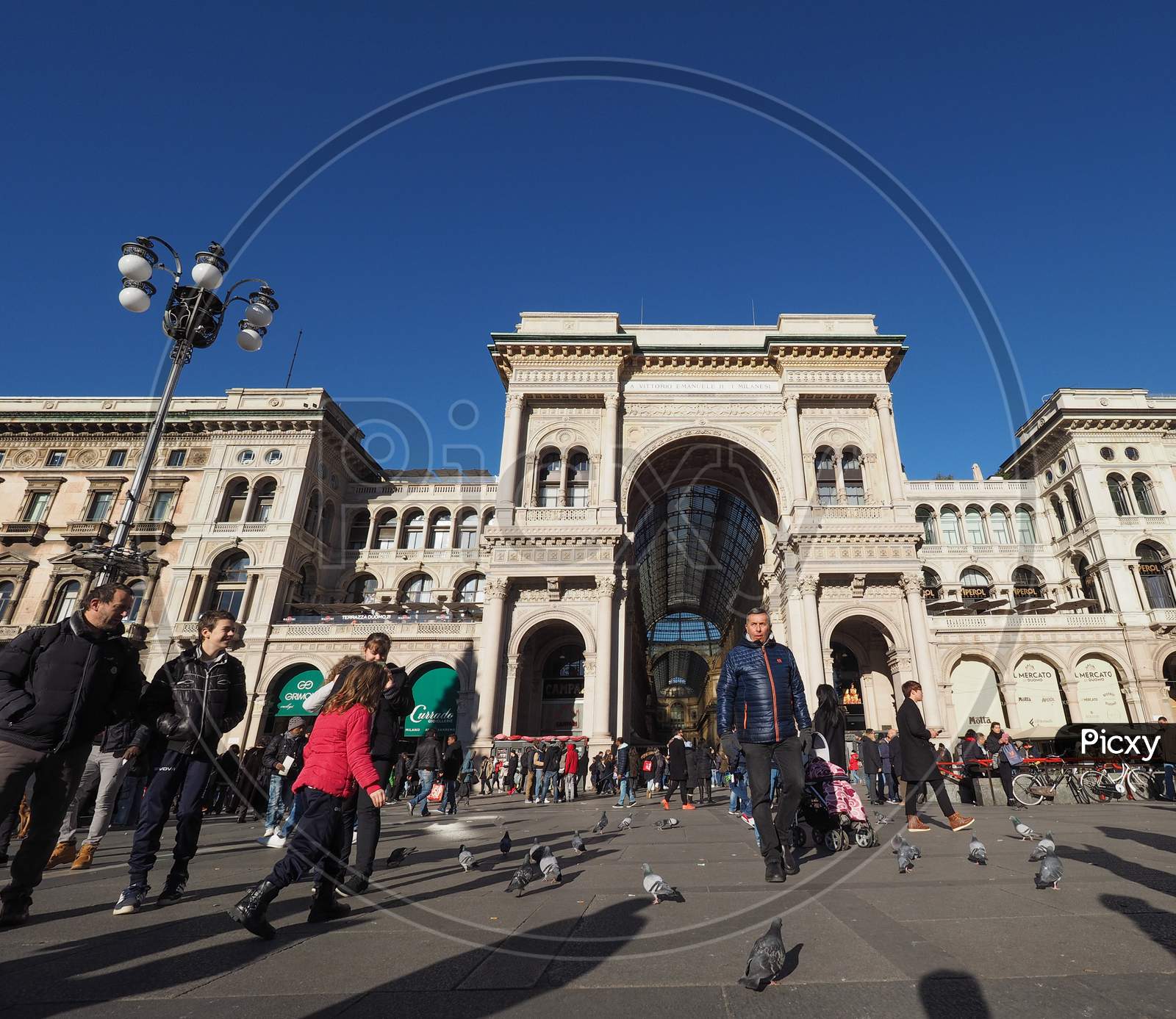 Image of Milan, Italy - Circa January 2017: Tourists Visiting Piazza ...
