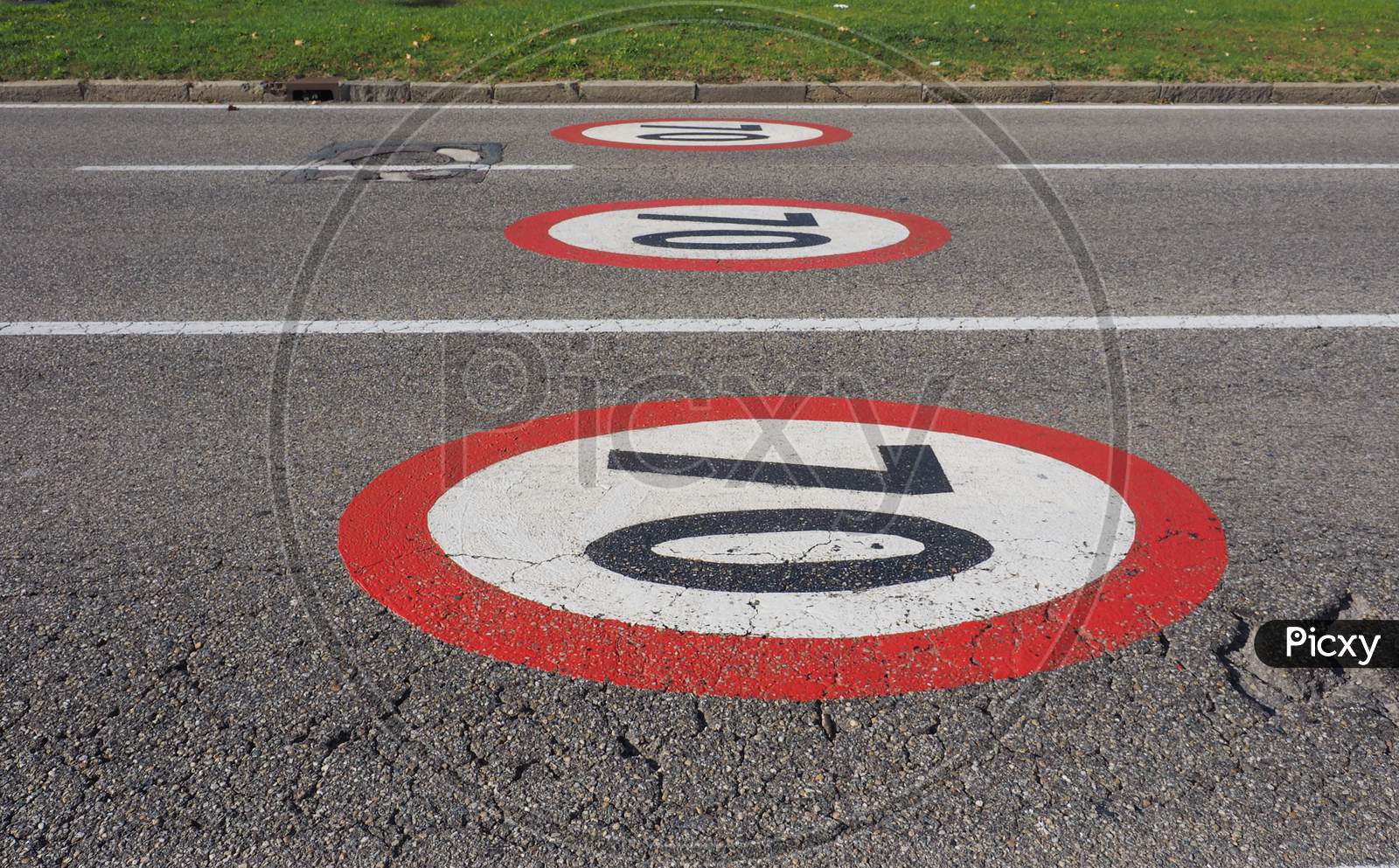 Image of Maximum Speed Sign-JD917336-Picxy