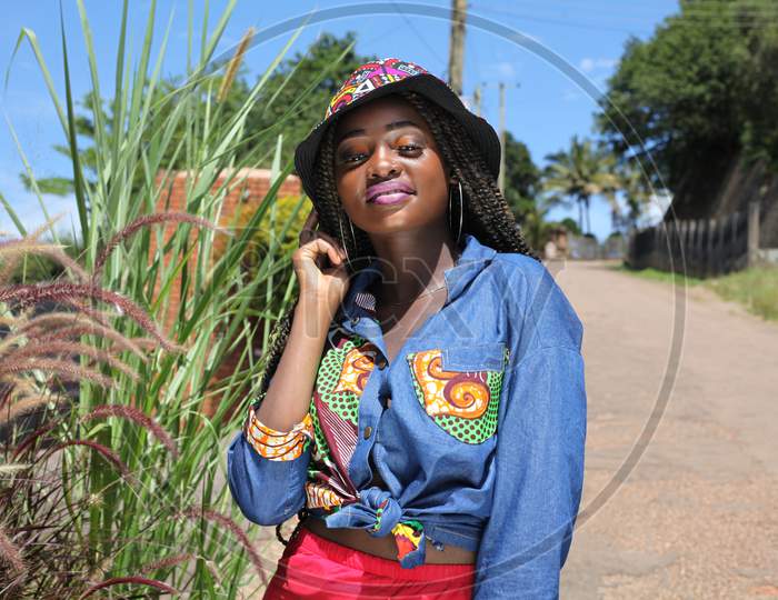 Image of Beauty this African American lady is wearing the Traditional ...
