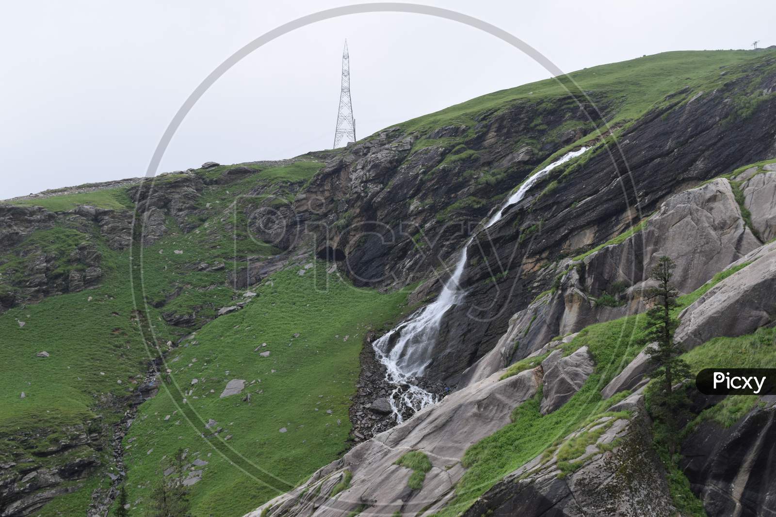 Image of A picture of Beas river flowing in Manali.-PX483344-Picxy