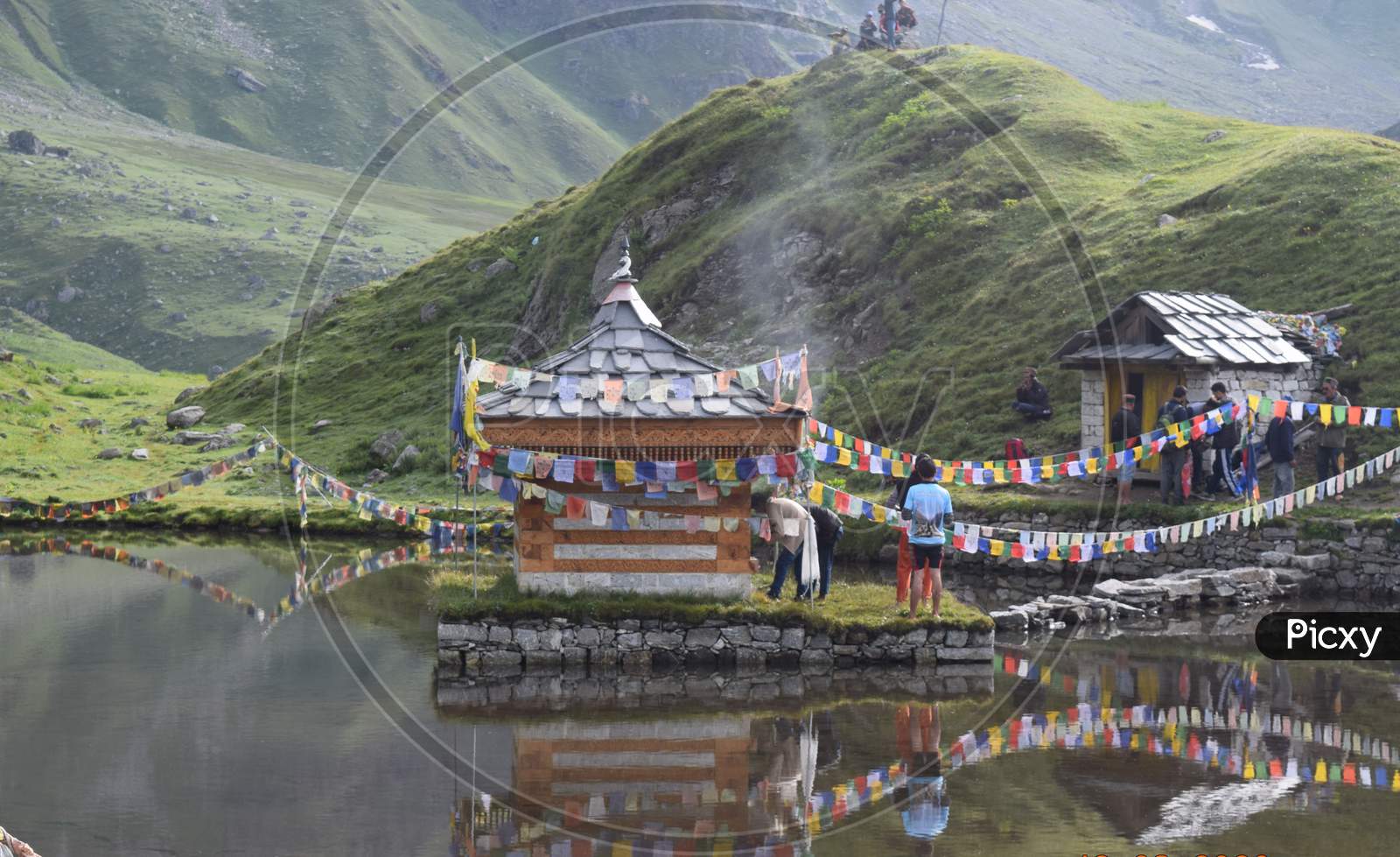 Image of view of krishna temple in yulla kanda kinnaur-XD364811-Picxy