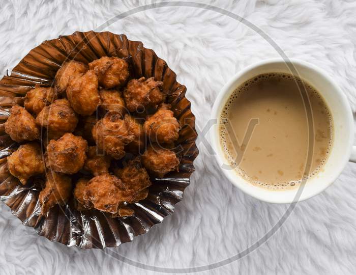 Image of Tasty Rice Bhajiya Or Pakoda Also Known As Rice Ball Fritters ...