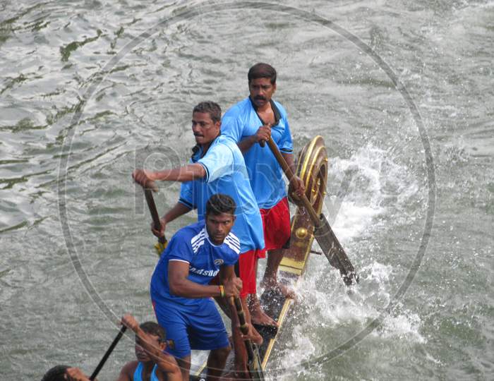 Image of Amarackars Helmsmen At The Back of the churulan boat steering ...