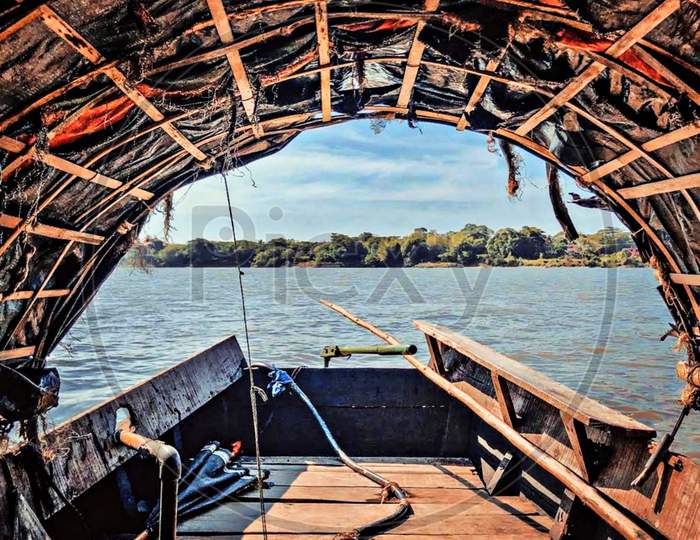 Image of Riveside-AH045723-Picxy