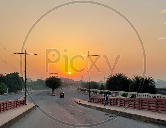 Image of Lucknow k shan-XK072391-Picxy