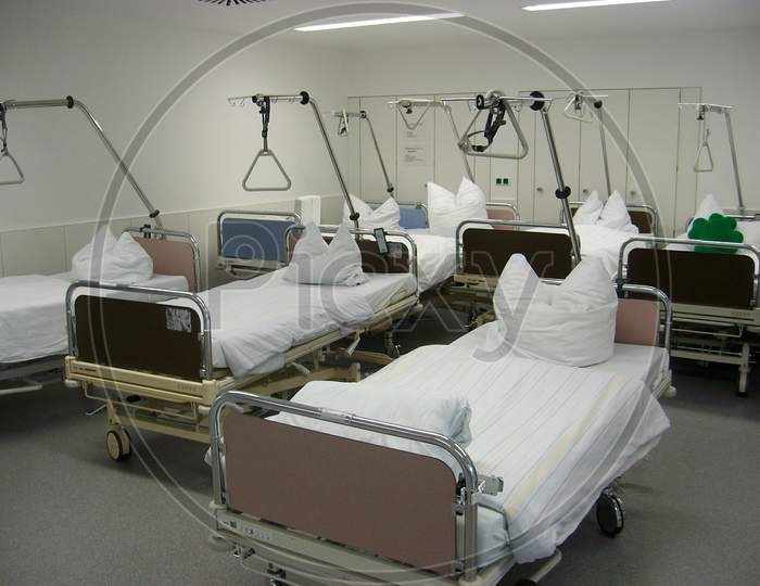 Image of Covid 19 hospital bed-YJ910263-Picxy