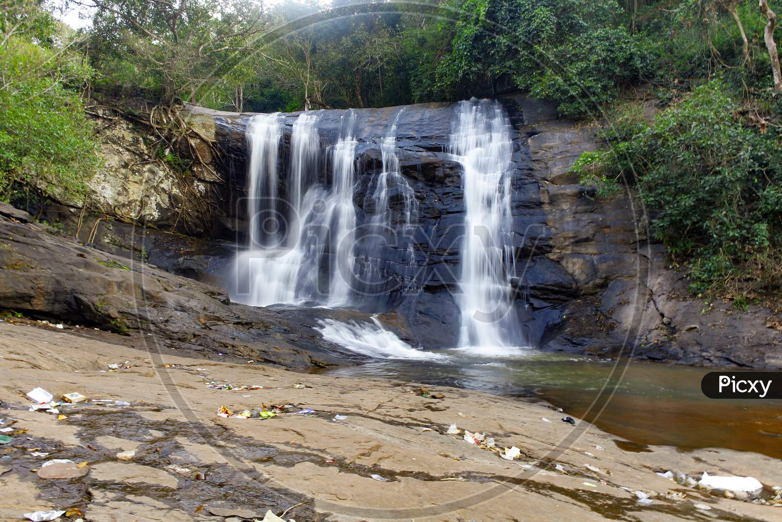 Image of Yerravaram waterfalls near Lambasingi Vizag-ZH694382-Picxy