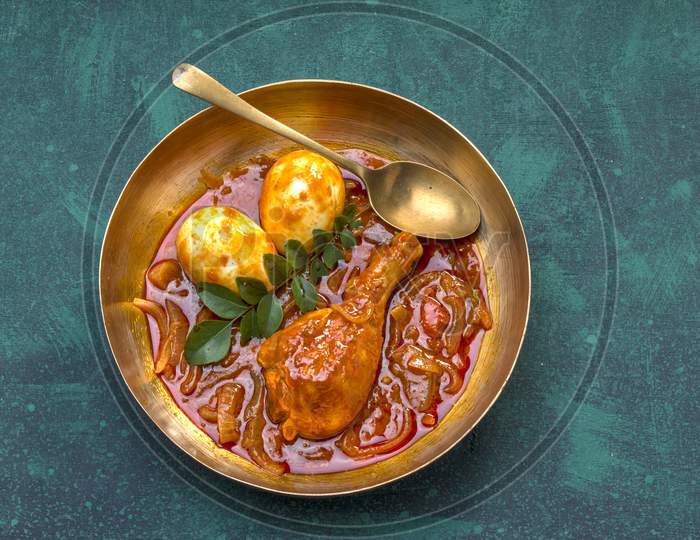 Image of Nice Pathiri With Chicken Curry-EC809049-Picxy