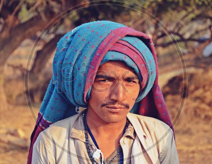 Image of portrait of gypsy man-XB116405-Picxy