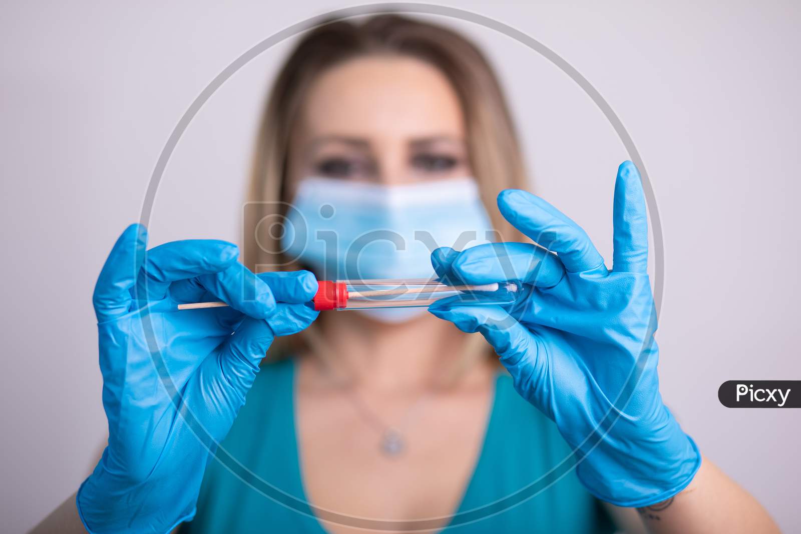 Image of Nurse With Facemask Holding Coronavirus Covid-19 Swab Test Kit ...