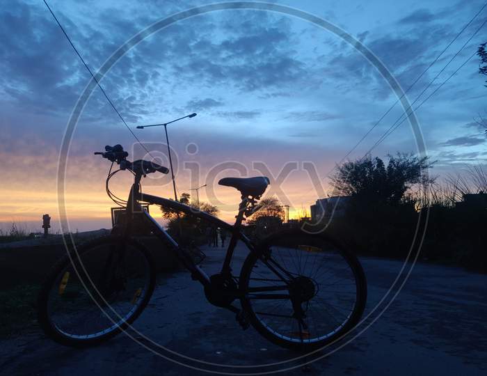 Image of Cycle on beautiful road -2-RY195093-Picxy