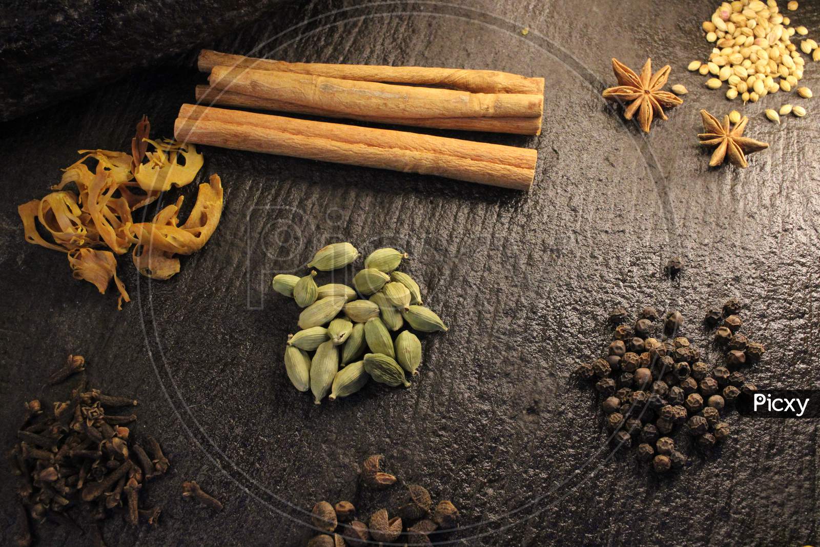 Image of background, brown, food, healthy, ingredient, spices, spices ...