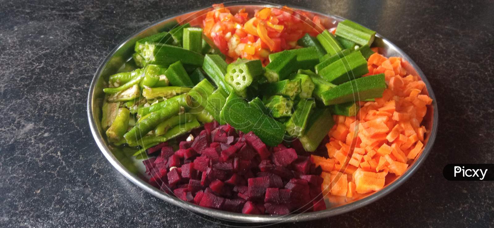Image of Vegetable Pieces-CQ416437-Picxy