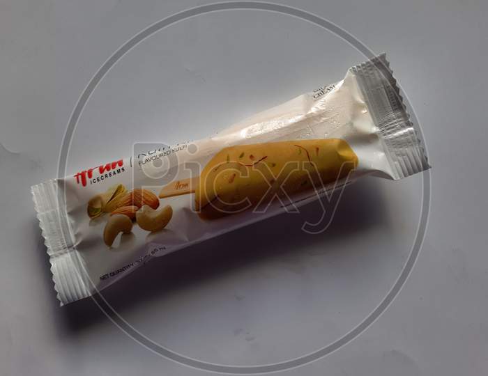 Image of Closeup of Raspberry Ripple, Chocolate, and Kulfi flavor Arun ...