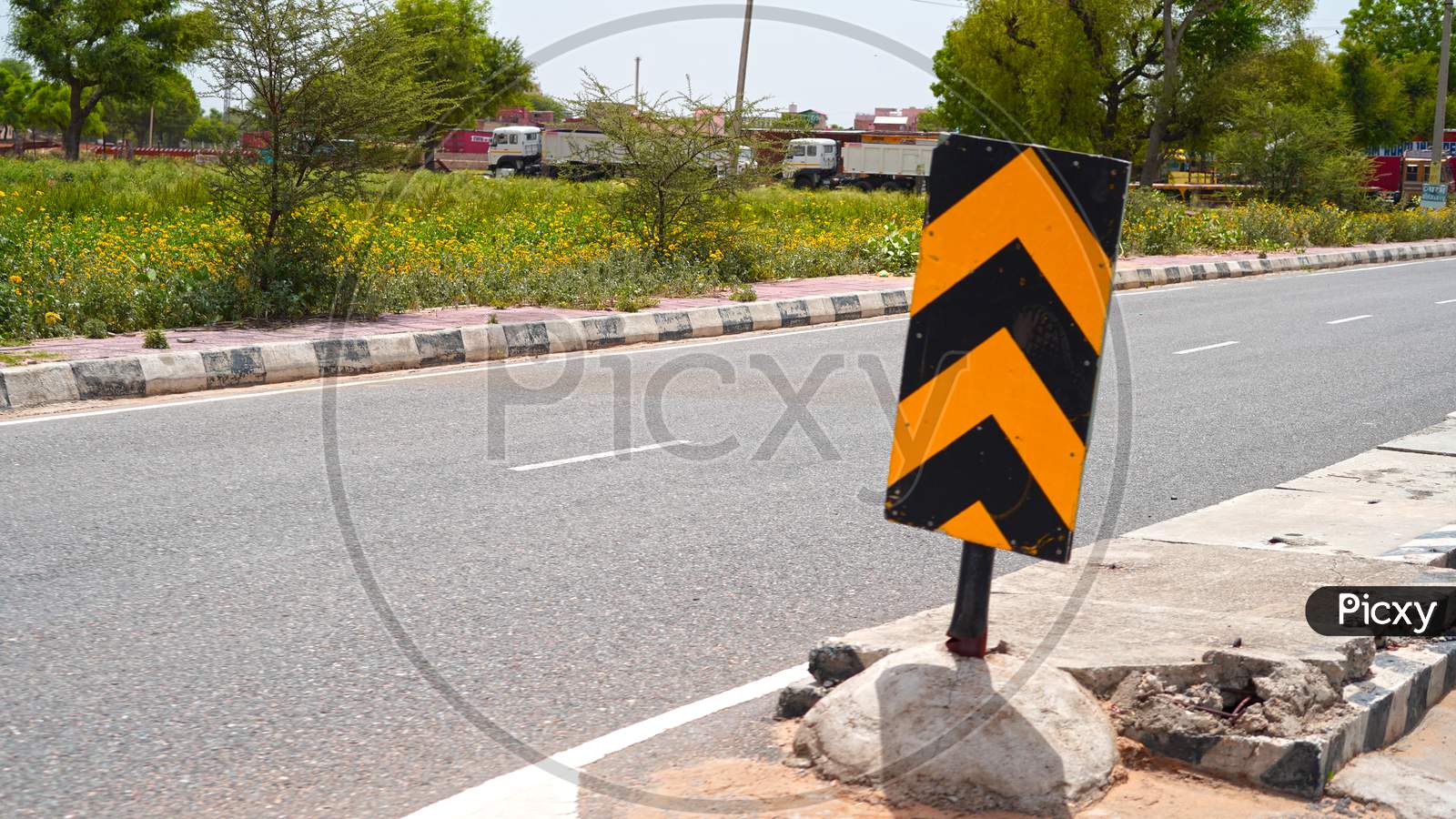 Road Sign Boards Clipart Of Flowers