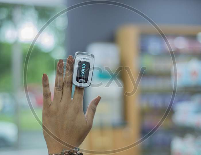 Image of Heart beat check machine-BV427714-Picxy